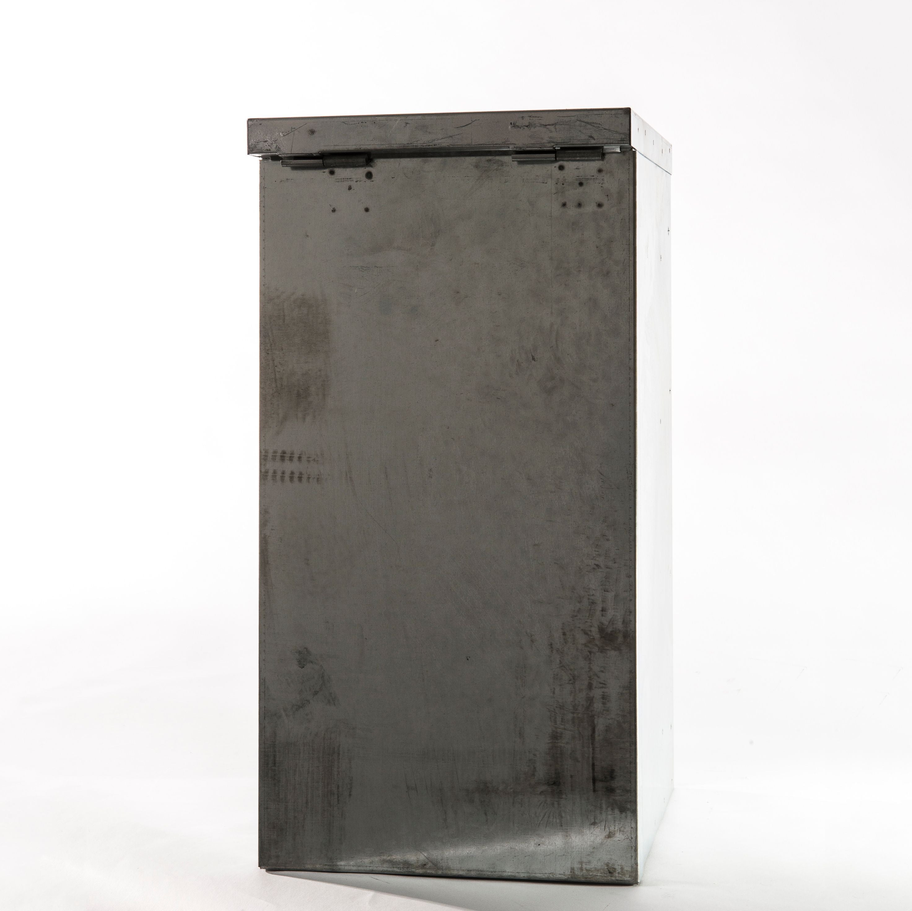 KIT - FRP Pole 2.4, Galvanised Meter Box Half Box 5H 450x225, Nuts & B ...